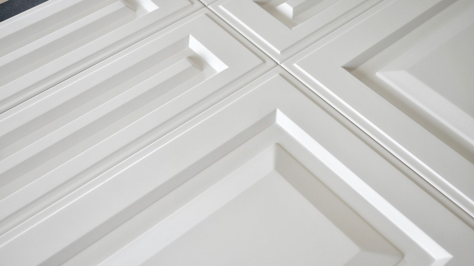 C05 Empire - MDF Vopsit